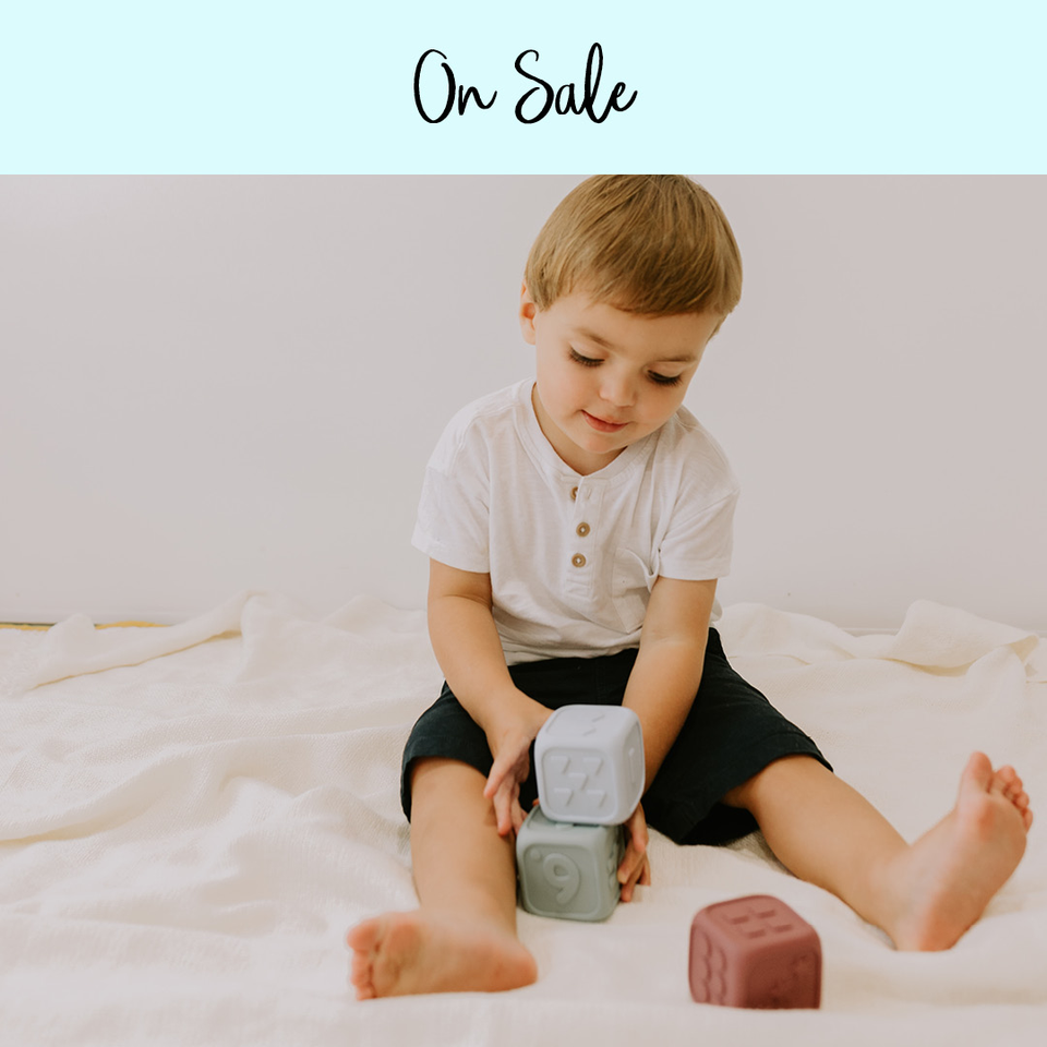 Glo Pals | Water Activated | Light-Up Cubes – Jellystone Designs